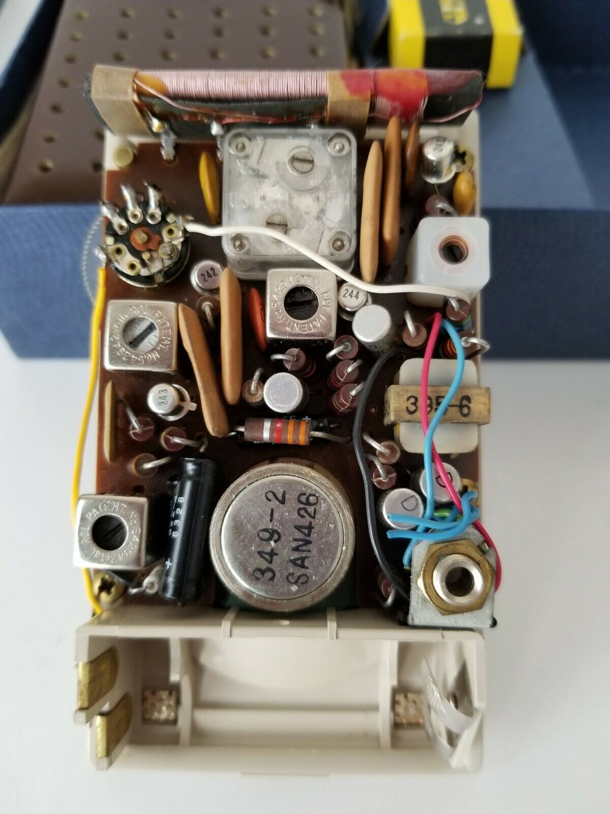 1965 Zenith Royal 59 Transistor Radio 1965 Zenith Royal 59 Transistor Radio